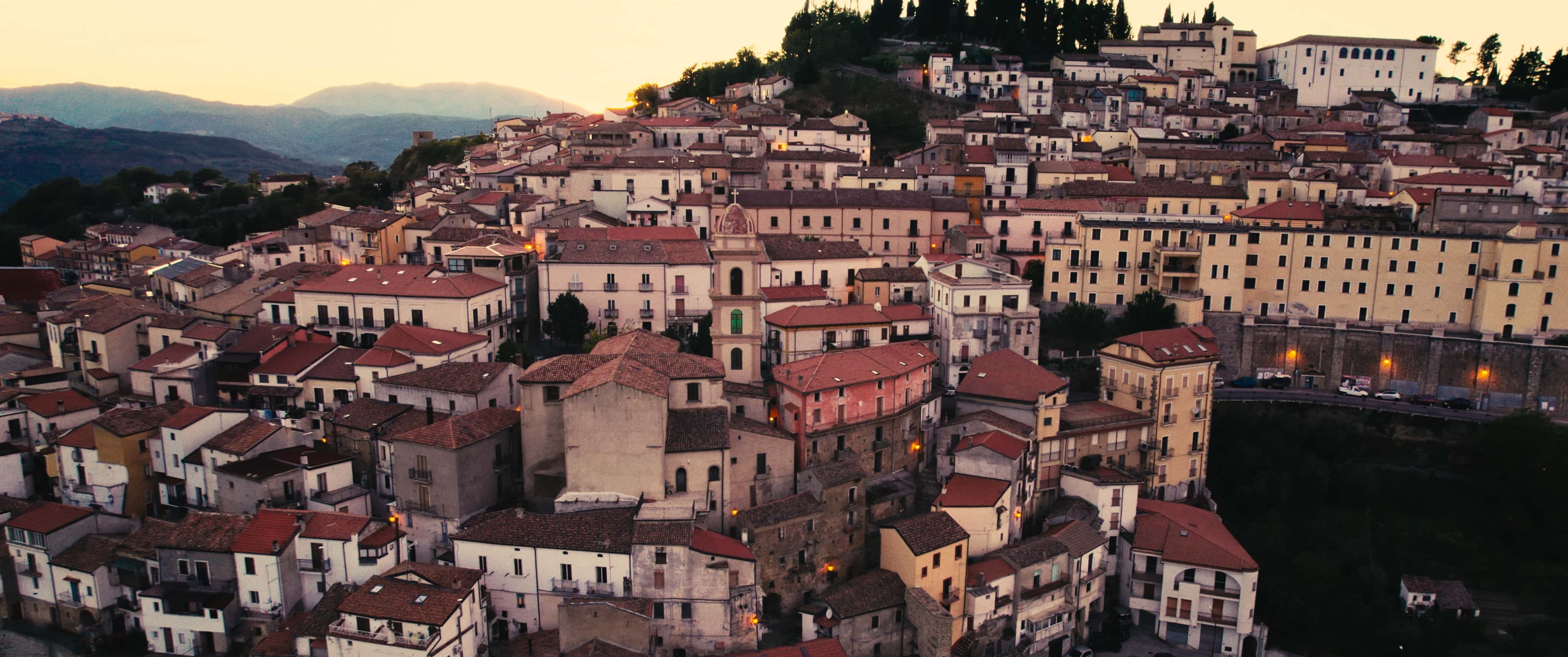 La Siritide - 12/05/2023 - Chiaromonte: ceduta la prima casa al prezzo ...